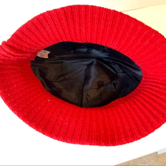 Aris | Accessories | Vintage Aris Red Cable Knit Hat With Liningsz Os ...